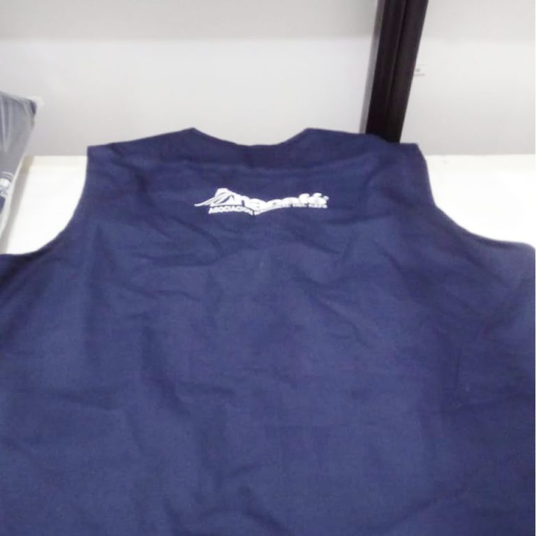 Playera con reflectivo - BERSEBA, S.A.